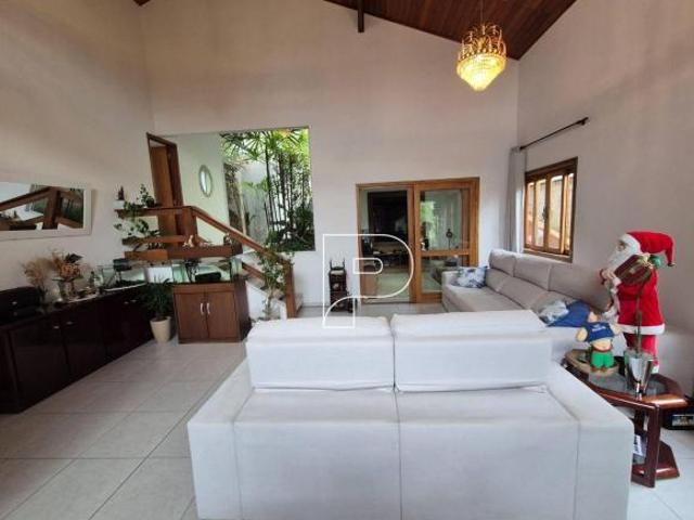 Casa com 3 dormitórios à venda, 200 m² por R$ 1.380.000,00 Santa Adélia Vargem Grande Paulista/S