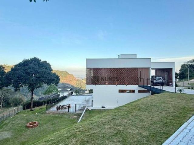 Casa com 3 dormitórios à venda, 200 m² por R$ 1.390.000 Chácaras Passos Del Rey Juiz de Fora/MG
