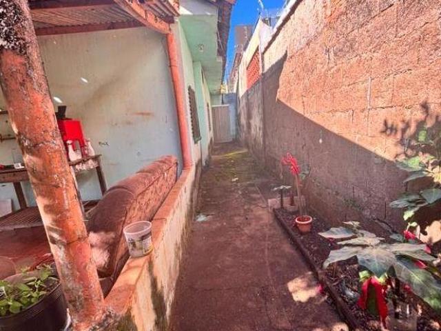 Casa com 3 dormitórios à venda, 200 m² por R$ 450.000 Jardim Lima Franca/SP