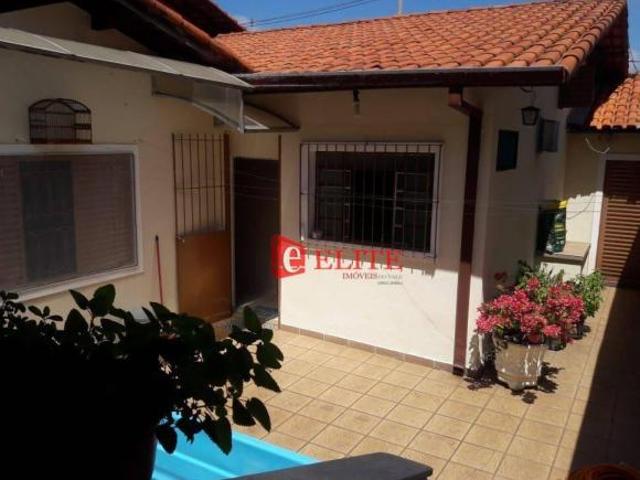 Casa com 3 dormitórios à venda, 200 m² por R$ 750.000,00 Bosque dos Eucaliptos São José dos Camp