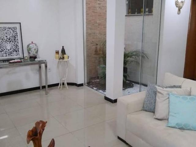 Casa com 3 dormitórios à venda, 200 m² por R$ 680.000,00 Aeroporto Juiz de Fora/MG