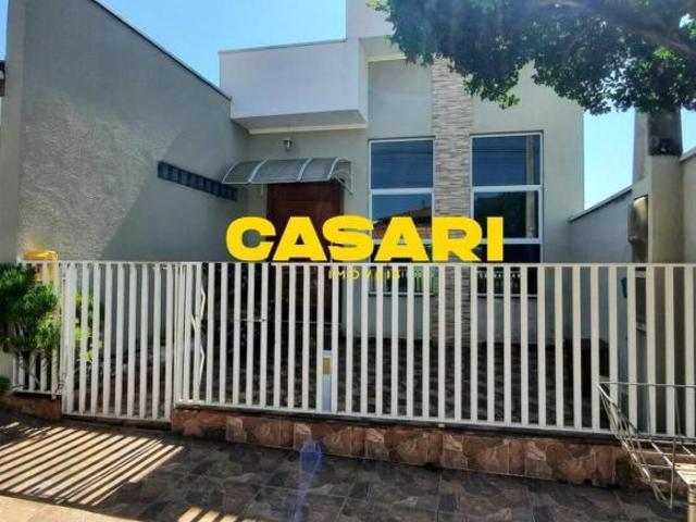 Casa com 3 dormitórios à venda, 200 m² por R$ 690.000,00 Jardim Sartorelli Iperó/SP