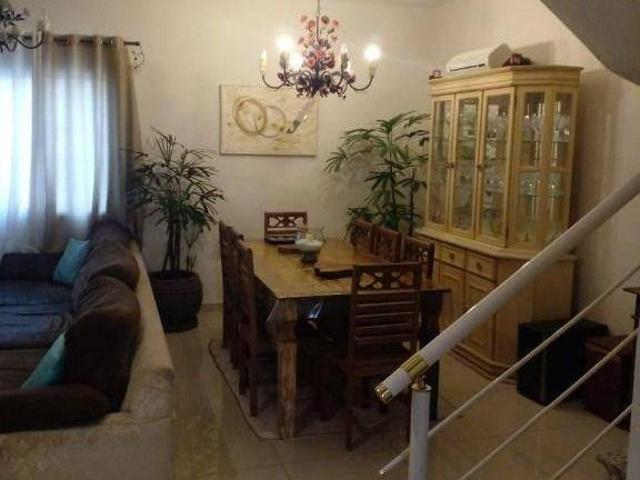 Casa com 3 dormitórios à venda, 200 m² por R$ 785.000,00 Granja Viana Cotia/SP