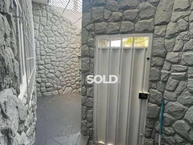Casa com 3 dormitórios à venda, 200 m² por R$ 850.000,00 Jardim Barão Franca/SP