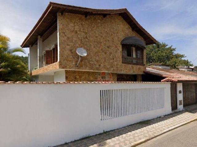 Casa com 3 dormitórios à venda, 200 m² por R$ 850.000,00 Pedreira Mongaguá/SP