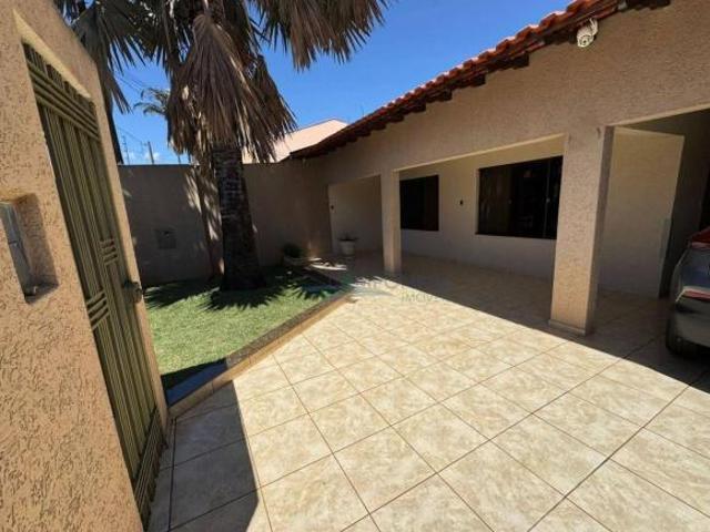 Casa com 3 dormitórios à venda, 200 m² por R$ 900.000,00 San Fernando Londrina/PR