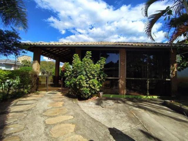 Casa com 3 dormitórios à venda, 200 m² por R$ 950.000,00 Condomínio Village do Gramado Lagoa San