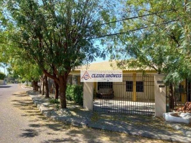 Casa com 3 dormitórios à venda, 200 m² por R$ 950.000,00 Jardim Califórnia Cuiabá/MT