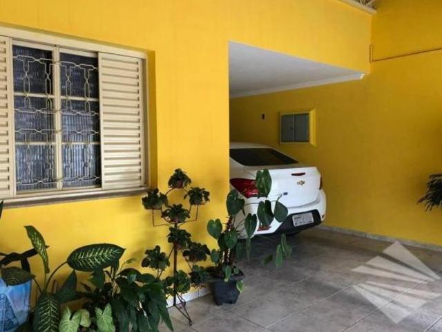 Casa com 3 dormitórios à venda, 200 m² Vila Nogueira Taubaté/SP