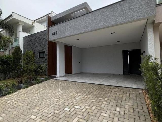 Casa com 3 dormitórios à venda, 200m por R$1.950.000,00 Condomínio Ibiti Royal