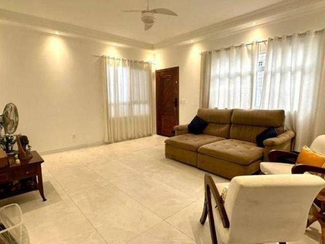 Casa com 3 dormitórios à venda, 201 m² por R$ 1.390.000,00 Embaré Santos/SP