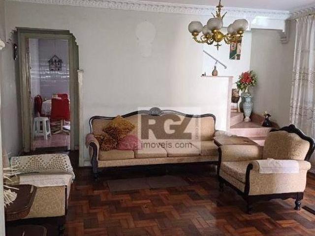 Casa com 3 dormitórios à venda, 202 m² por R$ 1.065.000,00 Campo Grande Santos/SP