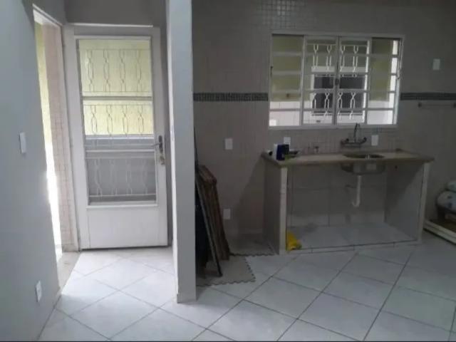 Casa com 3 dormitórios à venda, 202 m² por R$ 590.000,00 Dic VI. Conjunto Habitacional Santo Dias