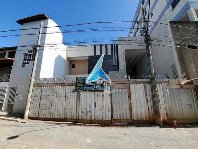 Casa com 3 dormitórios à venda, 203 m² por R$ 1.500.000,00 Grã Duquesa Governador Valadares/MG