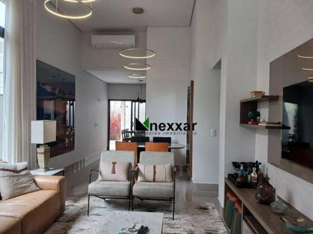 Casa com 3 dormitórios à venda, 203 m² por R$ 1.950.000,00 Condomínio Portal do Jequitibá Valinh