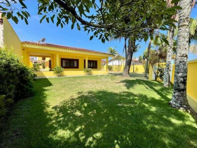 Casa com 3 dormitórios à venda, 215 m² por R$ 1.700.000 Centro Itanhaém/SP
