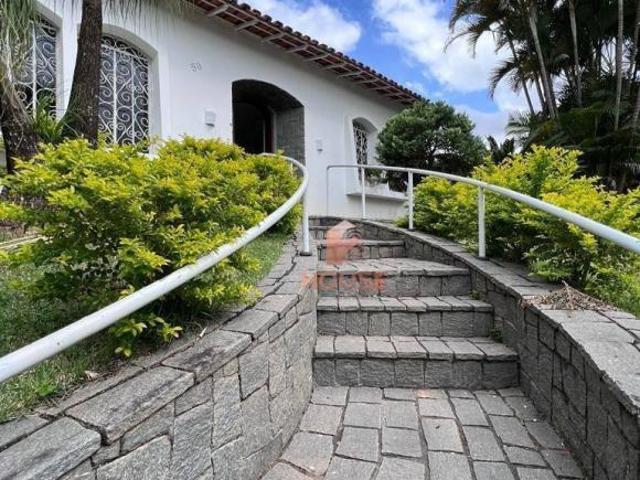 Casa com 3 dormitórios à venda, 215 m² por R$ 1.700.000,00 Centro Arujá/SP