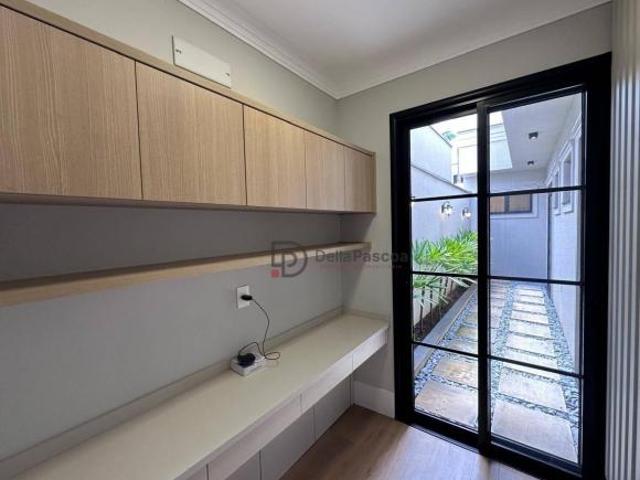 Casa com 3 dormitórios à venda, 215 m² por R$ 2.690.000,00 Condomínio Residencial Duas Marias In