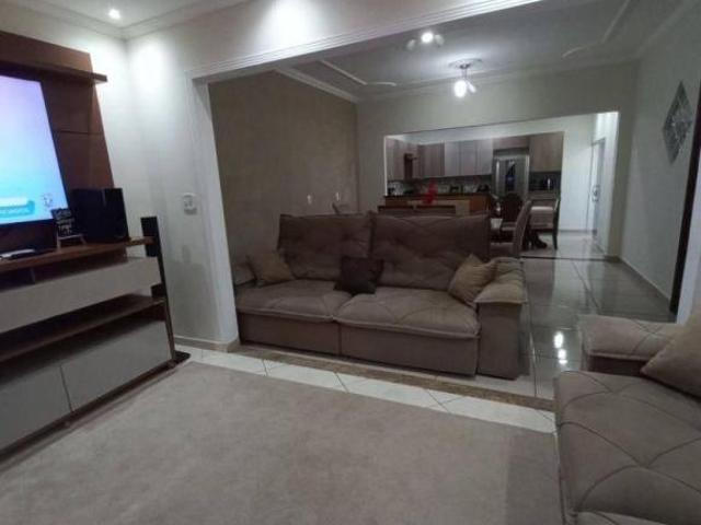 Casa com 3 dormitórios à venda, 215 m² por R$ 680.000,00 Jardim Santa Clara do Lago I Hortolândi