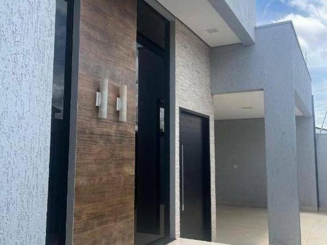 Casa com 3 dormitórios à venda, 215 m² por R$ 740.000,00 Jardim Jockey Club Cuiabá/MT