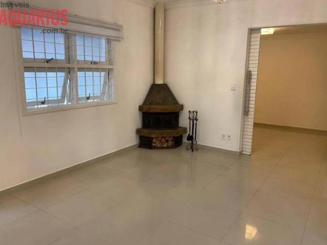 Casa com 3 dormitórios à venda, 215 m² por R$ 895.000,00 Jardim das Indústrias São José dos Camp