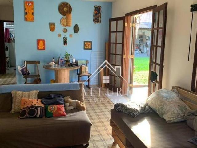 Casa com 3 dormitórios à venda, 216 m² por R$ 650.000,00 Massaguaçu Caraguatatuba/SP