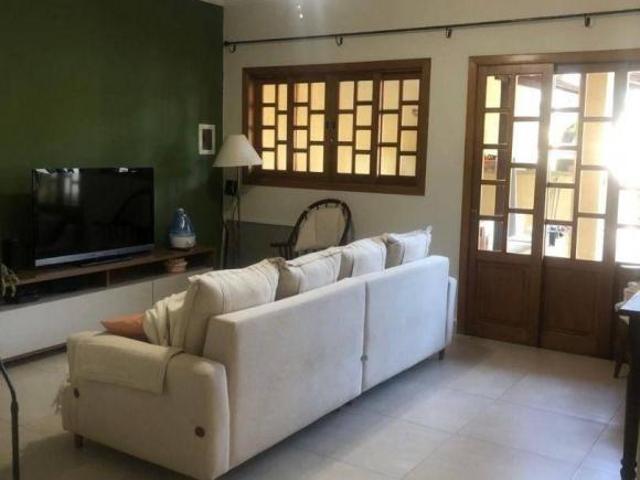 Casa com 3 dormitórios à venda, 217 m² por R$ 1.450.000,00 Jardim Maristela Atibaia/SP