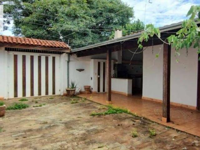 Casa com 3 dormitórios à venda, 218 m² por R$ 630.000,00 Jardim Centenário São Carlos/SP
