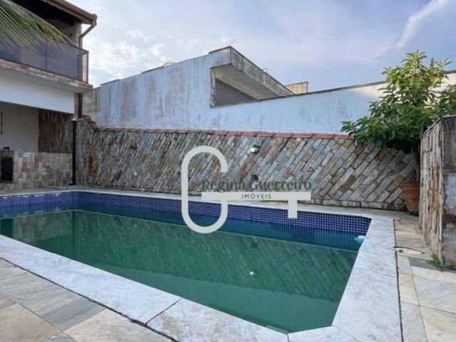 Casa com 3 dormitórios à venda, 218 m² por R$ 750.000,00 Estância São José Peruíbe/SP