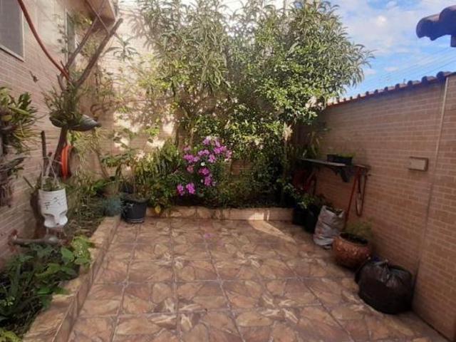 Casa com 3 dormitórios à venda, 219 m² por R$ 549.000,00 Vila Romana Poá/SP
