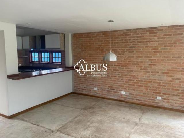 CASA COM 3 DORMITÓRIOS À VENDA, 210 M² DE ÁREA CONSTRUÍDA POR R$ 1.175.000 QUINTAS DO INGAÍ SANT