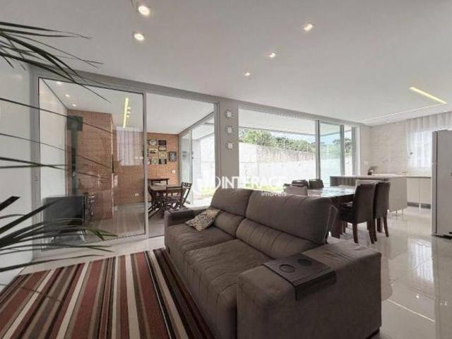 Casa com 3 dormitórios à venda, 210 m² por R$ 1.750.000,00 Tanguá Almirante Tamandaré/PR
