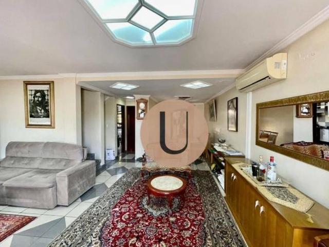 Casa com 3 dormitórios à venda, 210 m² por R$ 1.950.000,00 Osvaldo Cruz São Caetano do Sul/SP