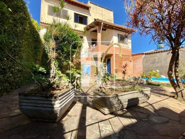 Casa com 3 dormitórios à venda, 210 m² por R$ 1.200.000,00 Centro Conselheiro Lafaiete/MG