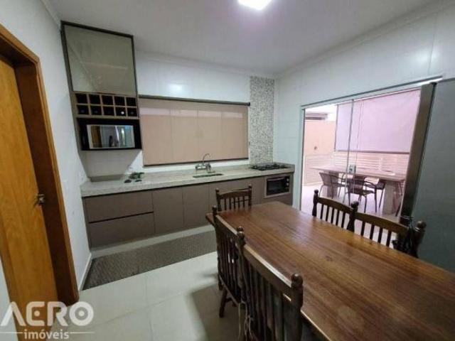 Casa com 3 dormitórios à venda, 210 m² por R$ 1.380.000,00 Quinta Raniei Green Bauru/SP