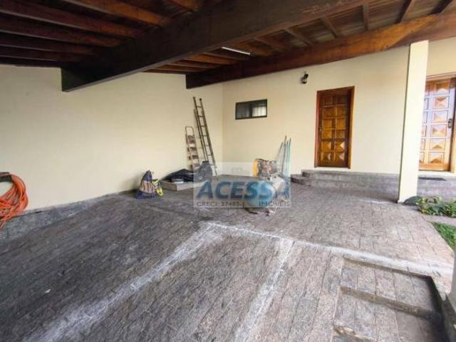 Casa com 3 dormitórios à venda, 210 m² por R$ 660.000,00 Vila Antártica Botucatu/SP