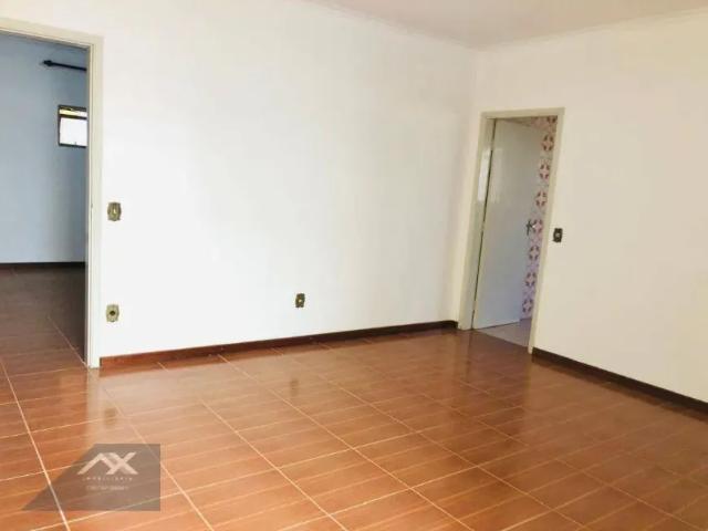 Casa com 3 dormitórios à venda, 210 m² por R$ 680.000,00 Jardim Aeroporto Bauru/SP