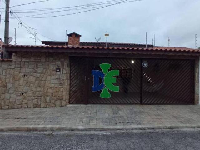 Casa com 3 dormitórios à venda, 210 m² por R$ 790.000,00 Cidade Jardim Jacareí/SP