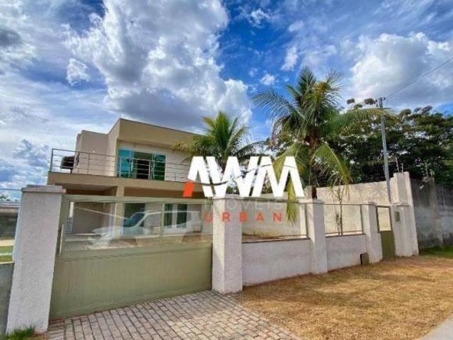 Casa com 3 dormitórios à venda, 210 m² por R$ 998 Mil Senador Canedo/GO