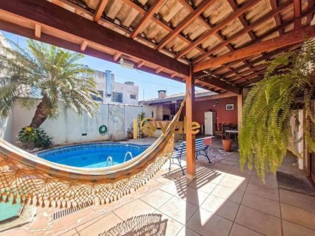 Casa com 3 dormitórios à venda, 213 m² Centro Jacareí/SP