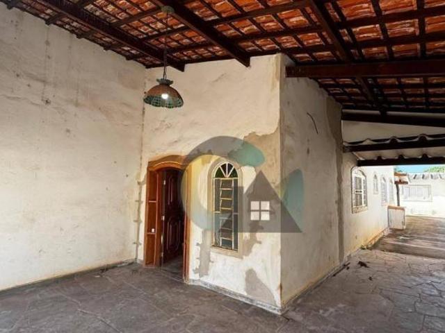 Casa com 3 dormitórios à venda, 213 m² por R$ 580.000 Celina Barretos/SP