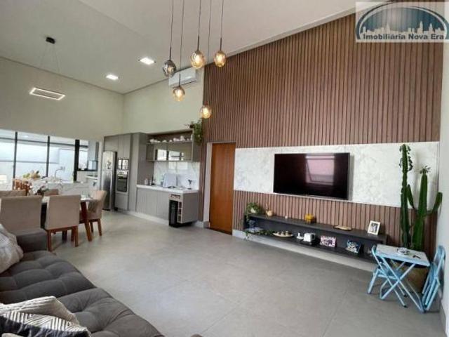 Casa com 3 dormitórios à venda, 224 m² por R$ 2.190.000,00 Condomínio Portal do Jequitibá Valinh