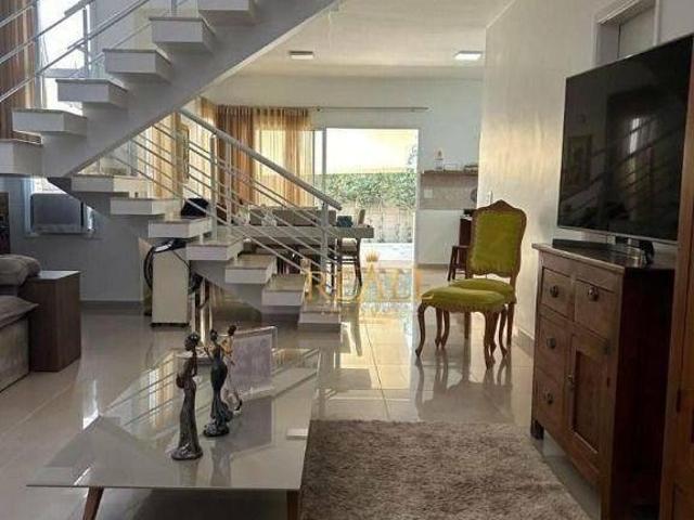Casa com 3 dormitórios à venda, 225 m² por R$ 1.450.000,00 Condomínio Reserva da Mata Vinhedo/SP