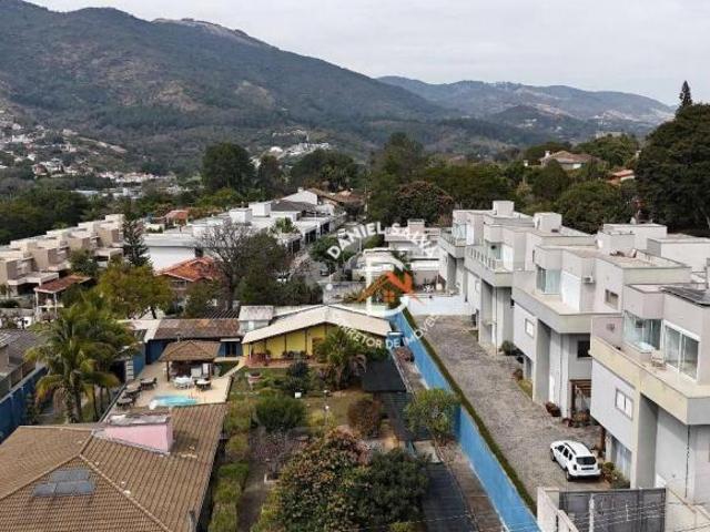 Casa com 3 dormitórios à venda, 225 m² por R$ 1.830.000,00 Vila Petrópolis Atibaia/SP