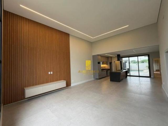 Casa com 3 dormitórios à venda, 225 m² por R$ 2.150.000,00 Condomínio Villa Sapezal Indaiatuba/S