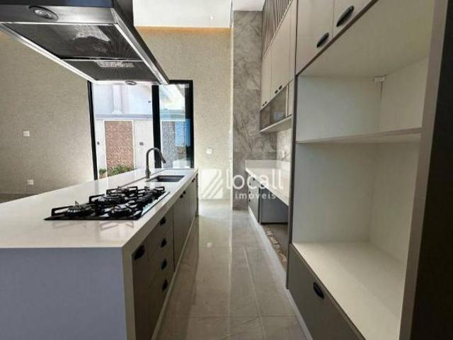 Casa com 3 dormitórios à venda, 226 m² por R$ 2.300.000,00 Condominio Golden Park Residence Mira