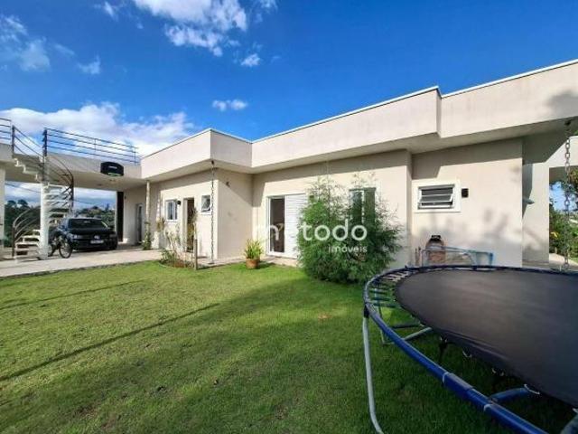 Casa com 3 dormitórios à venda, 228 m² por R$ 1.700.000,00 Condomínio Lago Dourado Jacareí/SP
