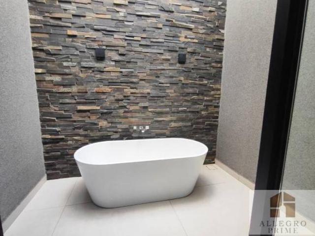 Casa com 3 dormitórios à venda, 228 m² por R$ 2.300.000 Condomínio Village La Montagne São José