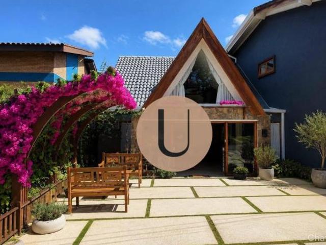 Casa com 3 dormitórios à venda, 220 m² Aldeia da Serra Barueri/SP