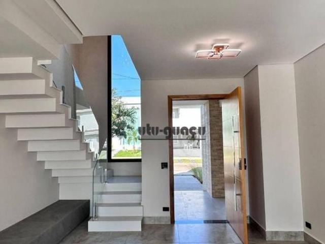 Casa com 3 dormitórios à venda, 220 m² por R$ 1.770.000,00 Condomínio Reserva Central Parque Sal
